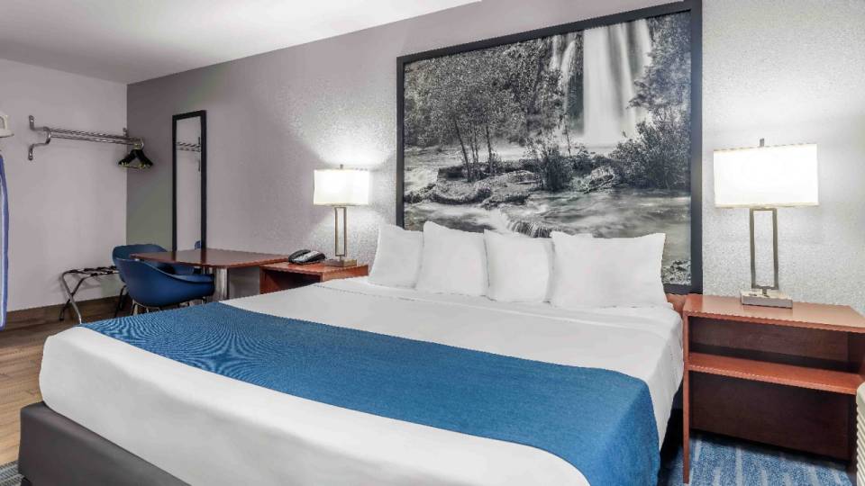 Motel 6 | Book Now and Save on Your Next Stay