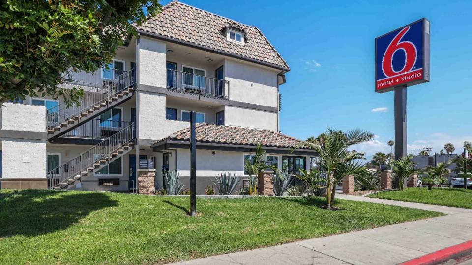 Motel 6 | Book Now and Save on Your Next Stay