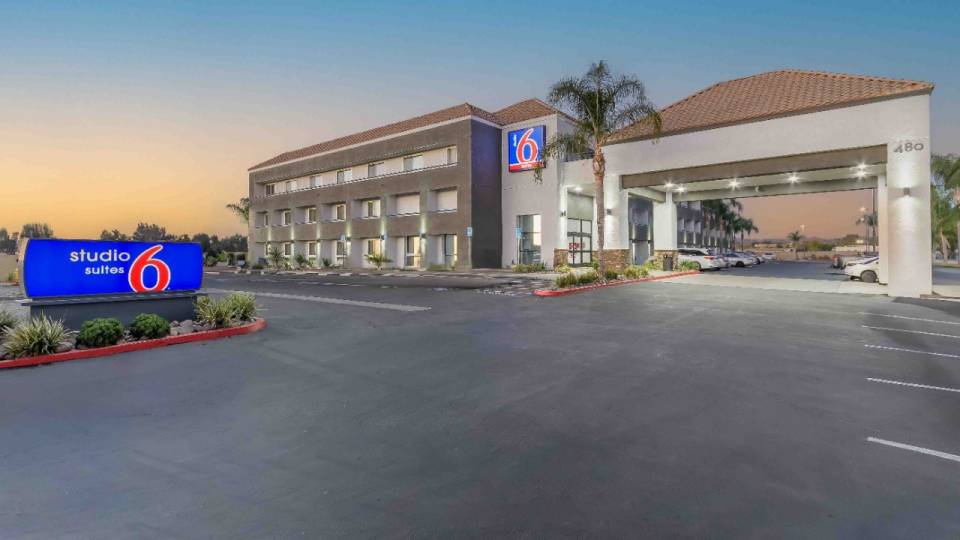 Motel 6 | Book Now and Save on Your Next Stay
