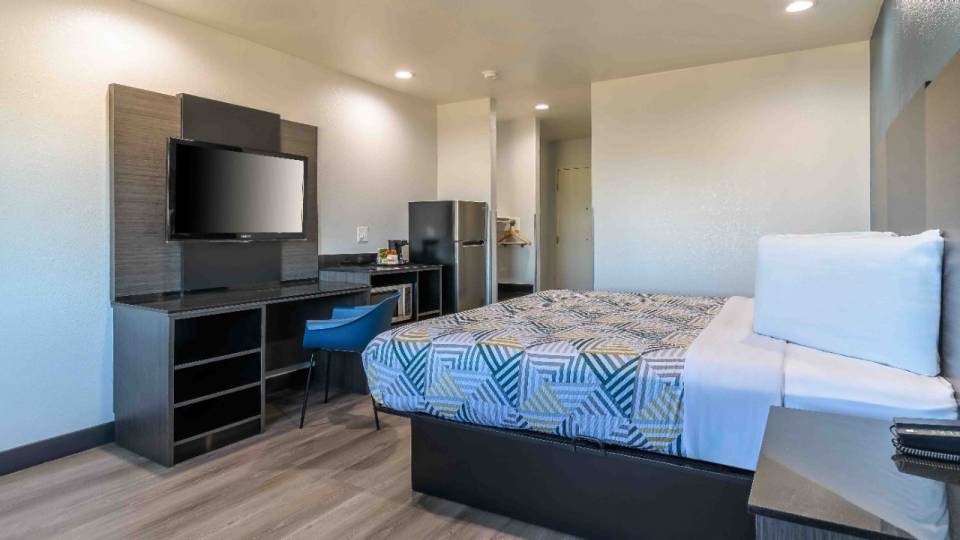 Motel 6 | Book Now and Save on Your Next Stay