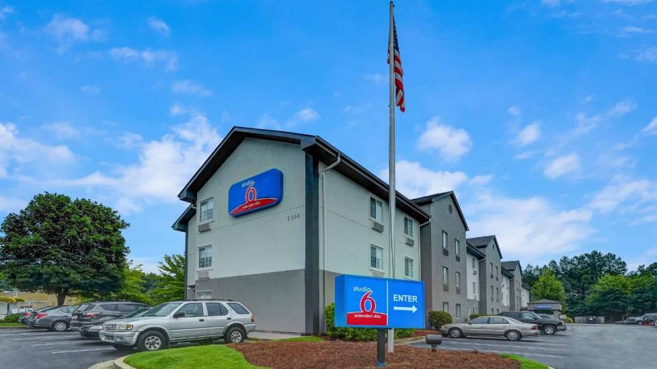 Motel 6 | Book Now and Save on Your Next Stay