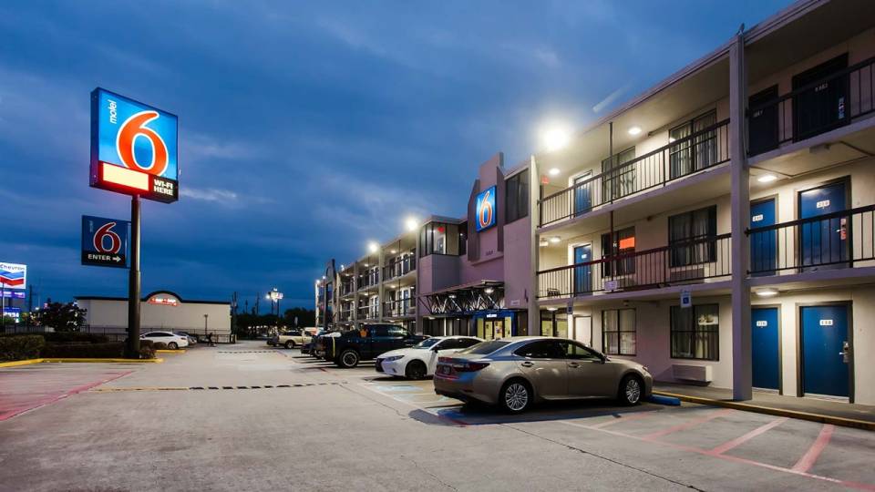 Motel 6 | Book Now and Save on Your Next Stay